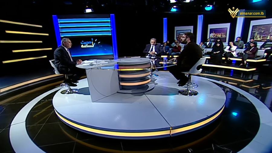 بالفيديو.. صراخ وإتهامات بين صحافي ونائب في "حديث الساعة" - شاشات Shashat